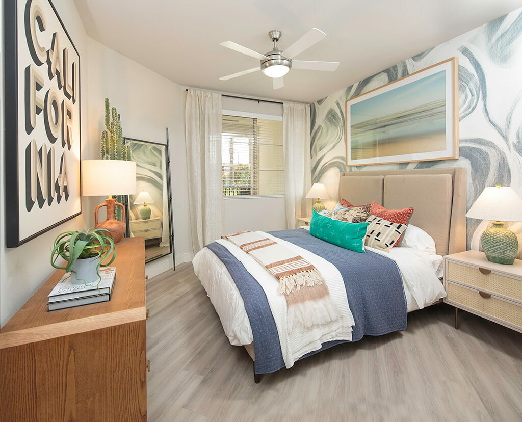 Studio, 1, 2 & 3 Bedroom Apartments in Poway San Diego | West Village Poway