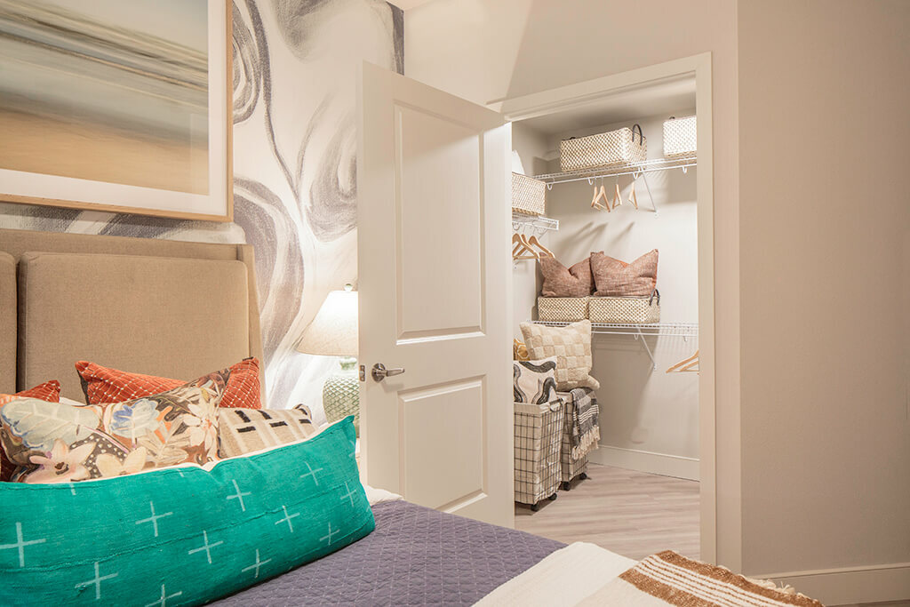 Studio, 1, 2 & 3 Bedroom Apartments in Poway San Diego | West Village Poway